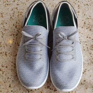 Skechers Shoes | Skecher Street Silver Glitter Pom Sneakers New | Poshmark